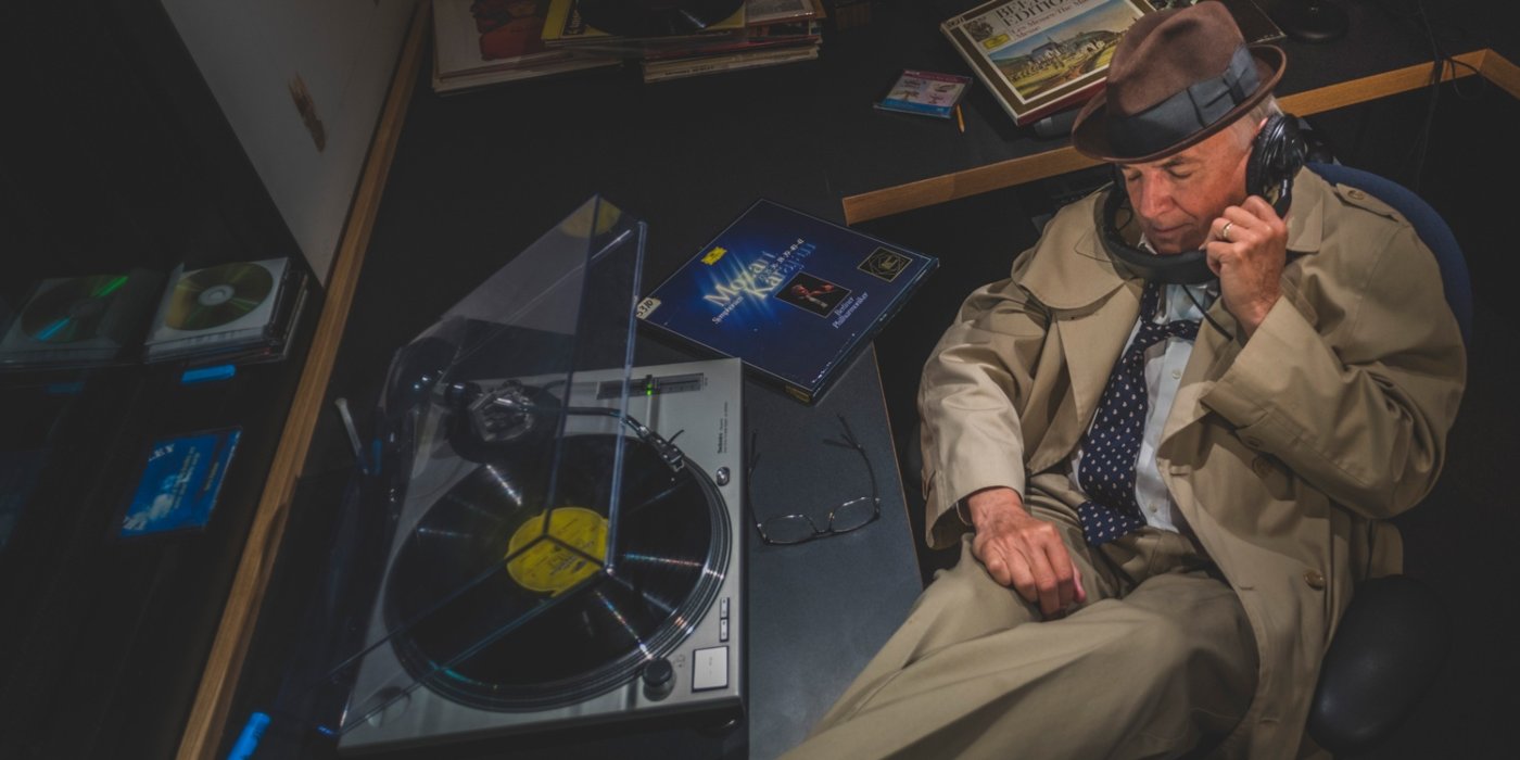 Aaron Stander - Welcome to Roaming the Arts